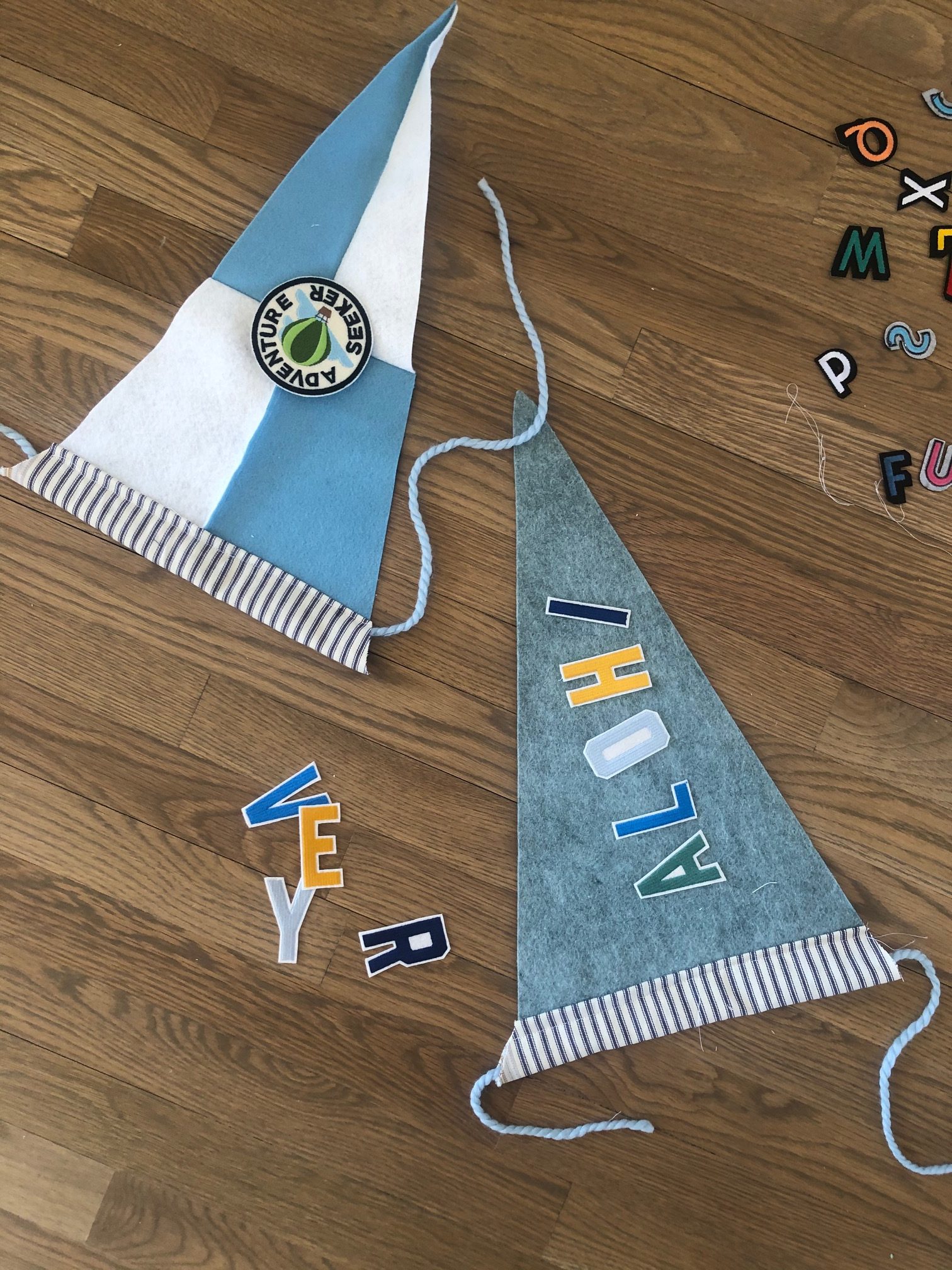 How to Make Charming And Personalized DIY Pennant Flag Banner - House ...